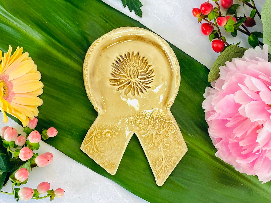 Handmade Floral Ribbon Spoon Rest Tan Ceramic Spoon Rest With Flower ...