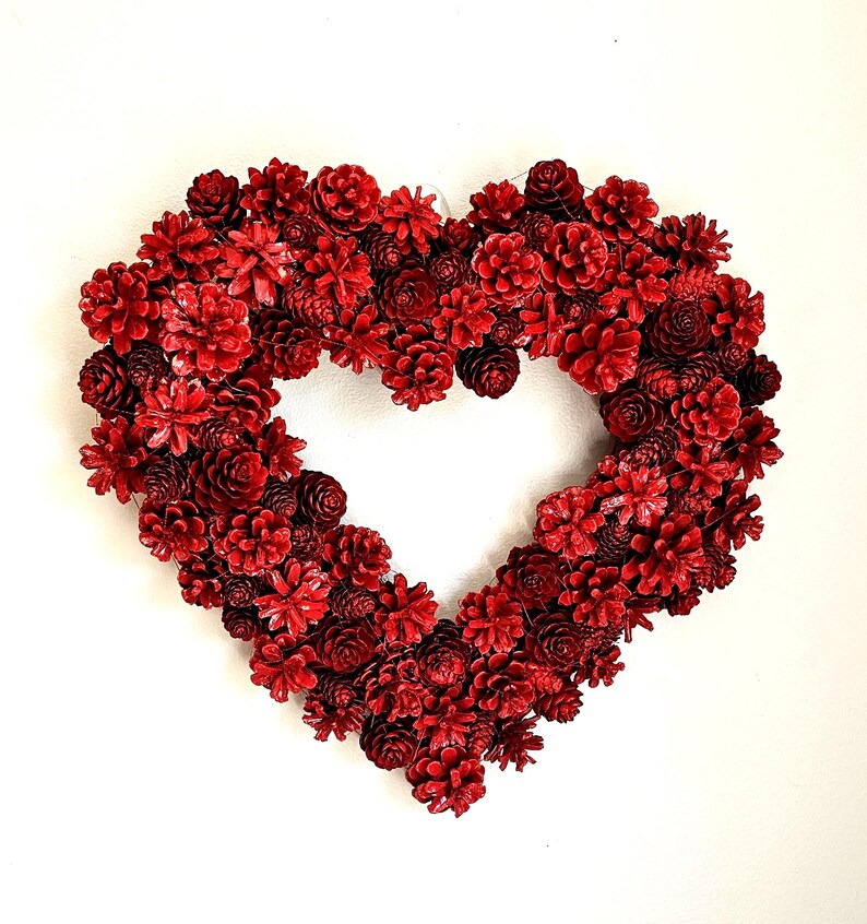 Red Heart Pinecone Wreath - Etsy