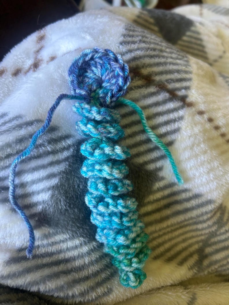 Worry Worm Crochet Pattern: Easy Stress Fidget Toy (PDF Pattern) - Etsy