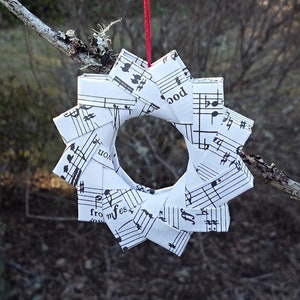 Sheet Music Origami Wreath Ornament - Etsy