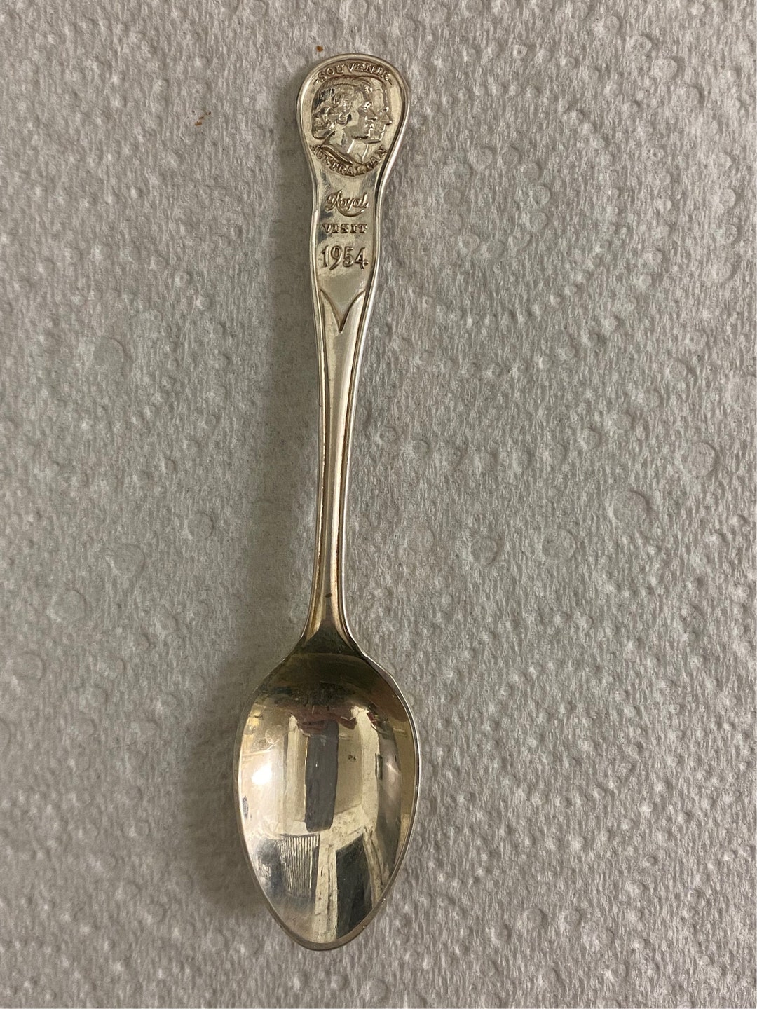Vintage 1954 Souvenir Spoon - Queen Elizabeth Visit to Australia - Etsy