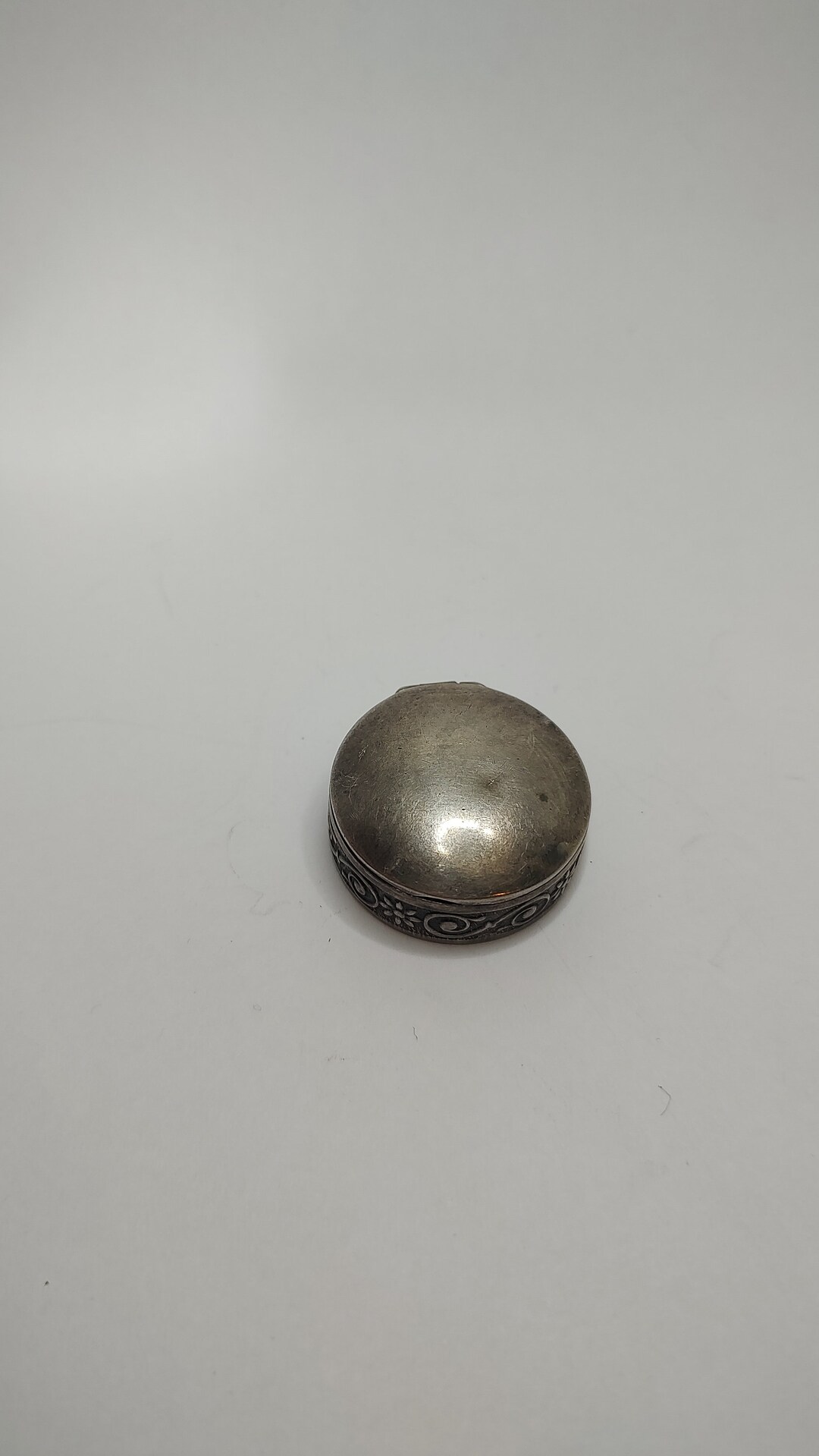 Vintage Sterling Silver Round Pill Box: Velvet Interior - Etsy