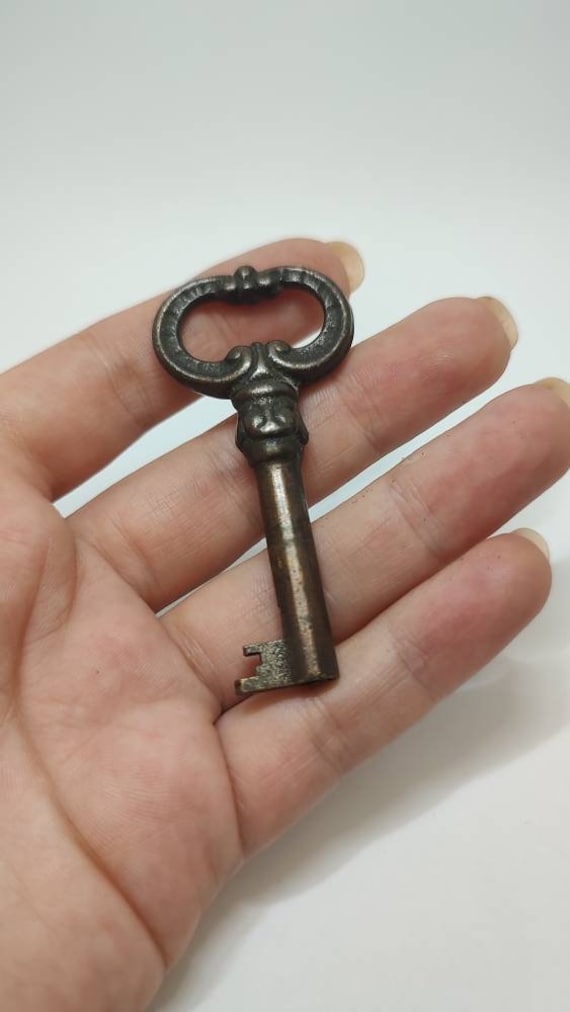 Rare Antique key with no 2,collectable key,pendant vi… - Gem