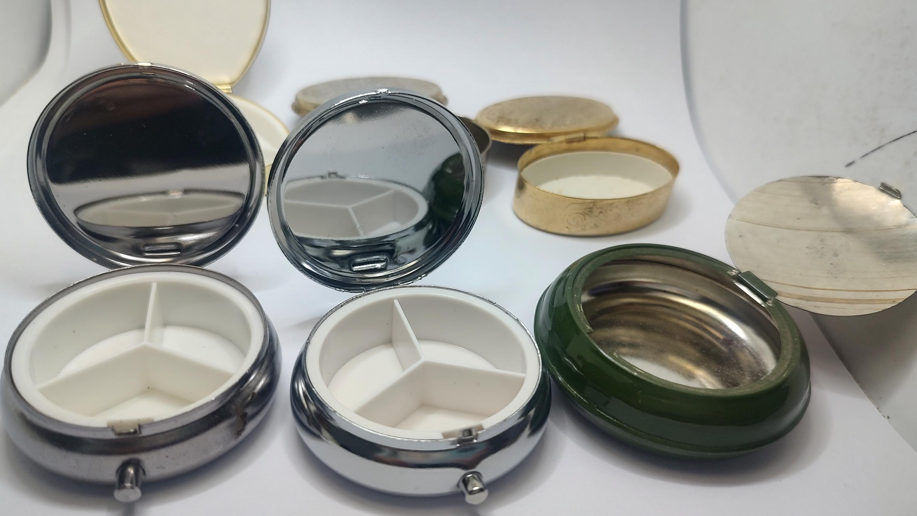 Vintage Metal Pill Box: Compact Tiny Case - Etsy