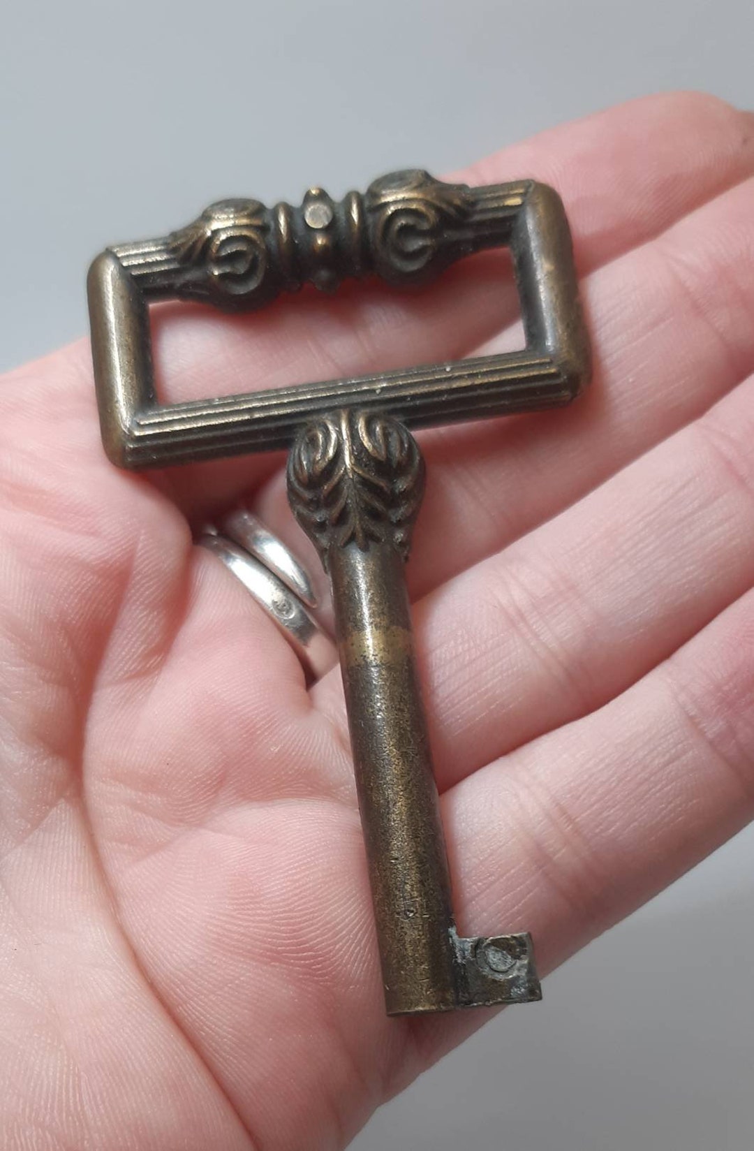 Large Antique Brass Skeleton Key: Collectible Vintage Decor (40x70mm ...