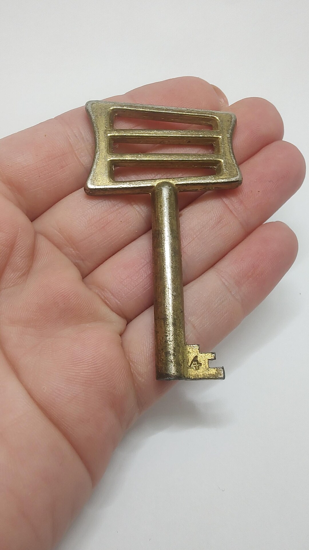 Antique Huwil Skeleton Key, Brass Pendant Jewelry Making Supply - Etsy