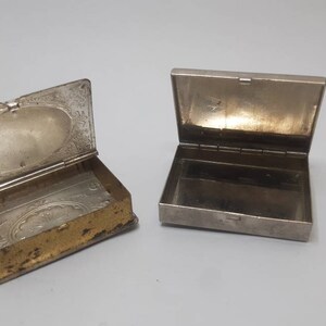 2 vintage pill boxtiny case | Etsy