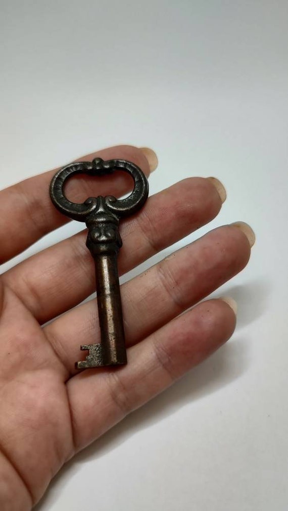Rare Antique key with no 2,collectable key,pendant vi… - Gem