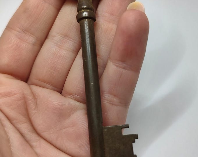 Authentic Old Key Vintage Key,vintage Metal Key Vintage Metal Door Key ...