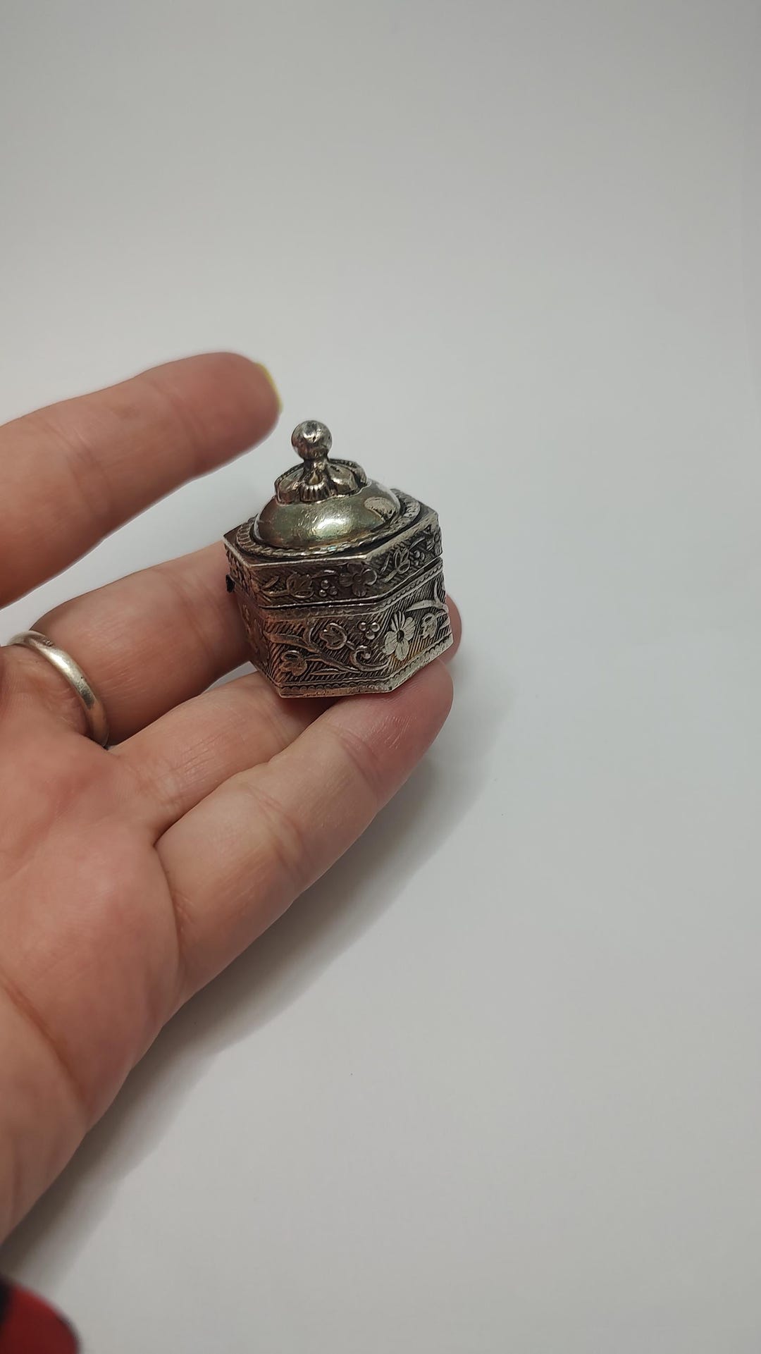 Art Nouveau Solid Silver Trinket Box: Floral Pill Snuff Box - Etsy