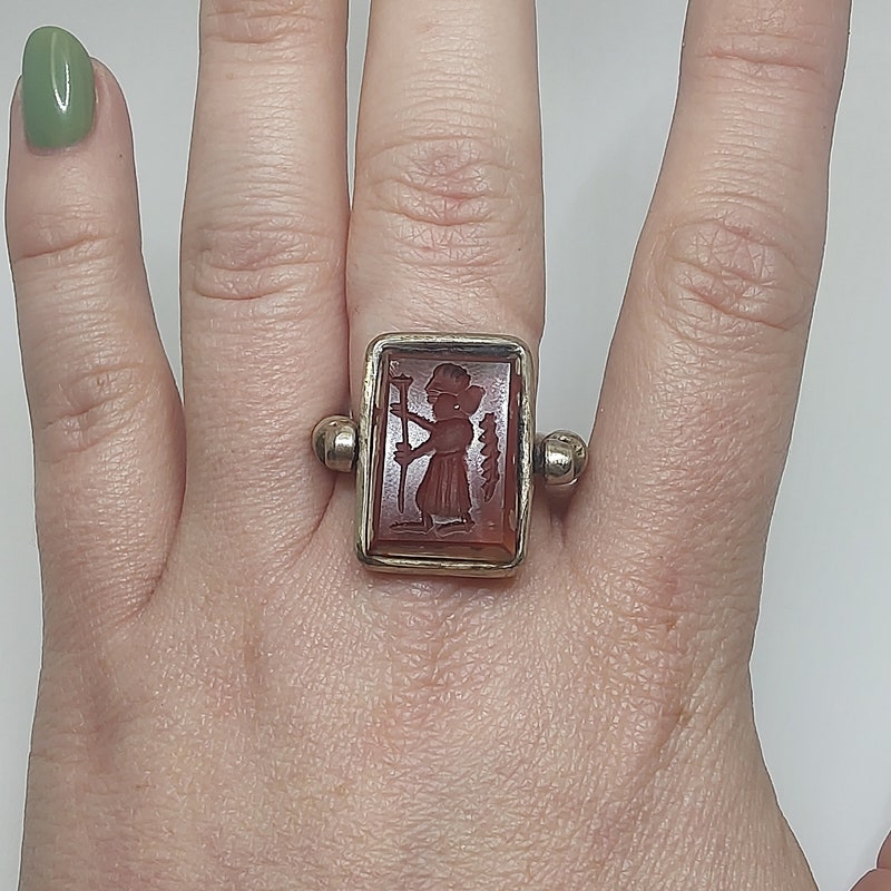Anillo de intaglio tallado - Etsy España