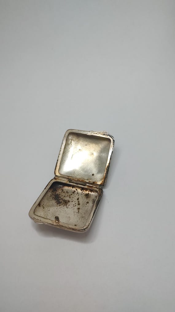 Antique Hallmarked 800 silver snuff square pill box,… - Gem