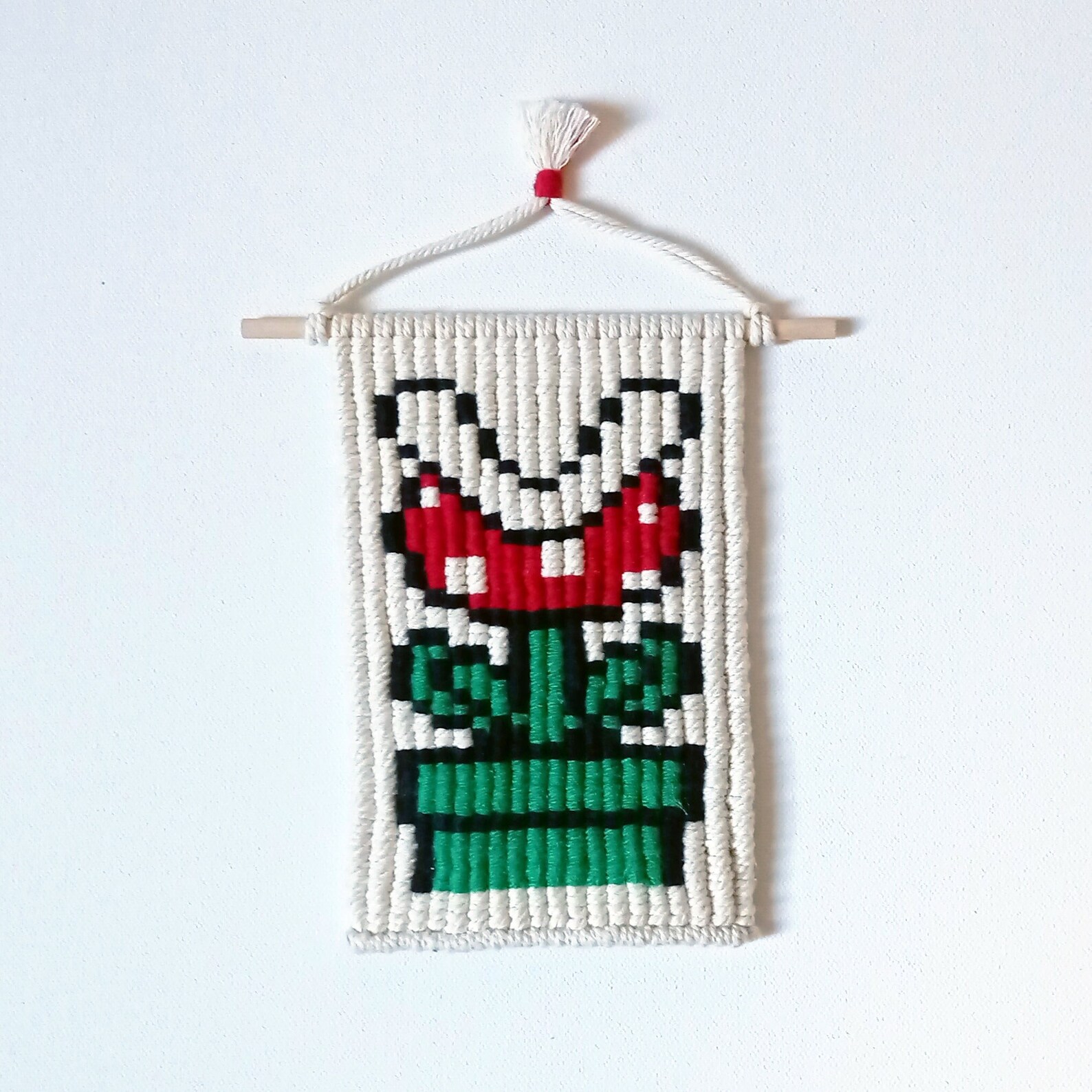 Small Macrame Wall Hanging With Piranha Plant Pixel Art - Etsy