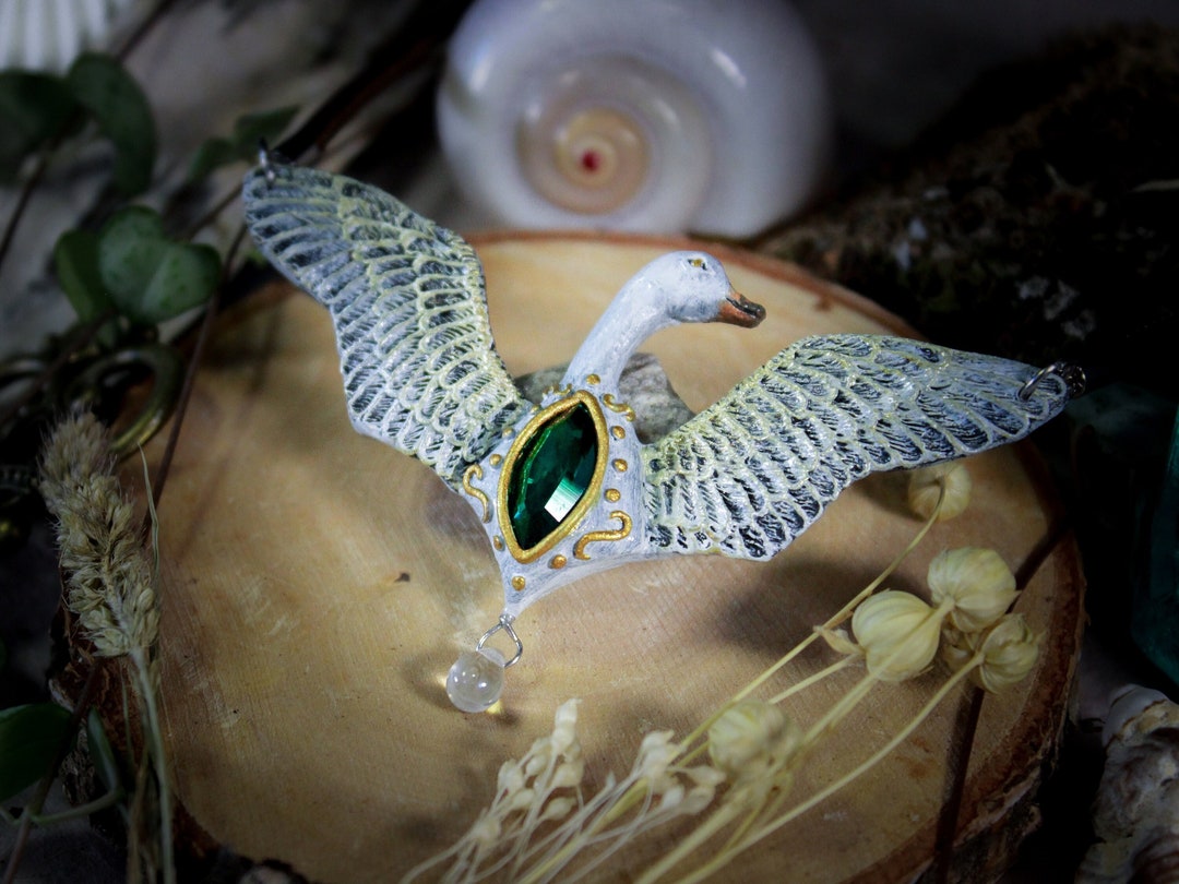 Goose Totem Animal Pendant in Hand-painted Resin - Etsy