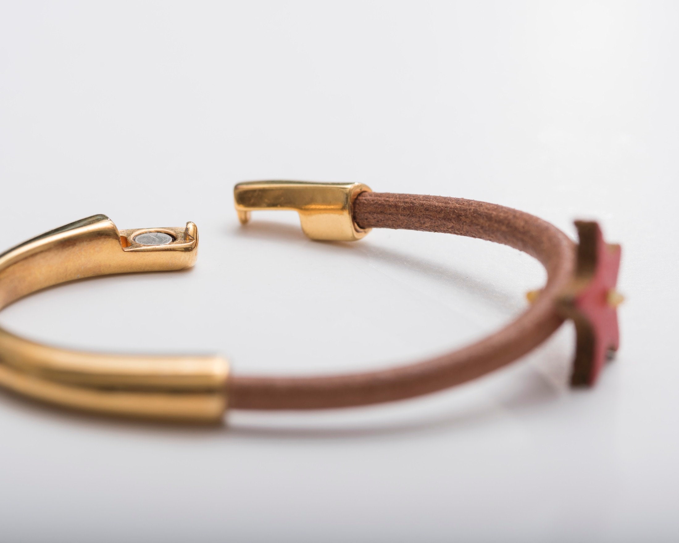 Leather Magnetic Cuff, Leather Bangle for Women, Boho Bracelet, Red ...