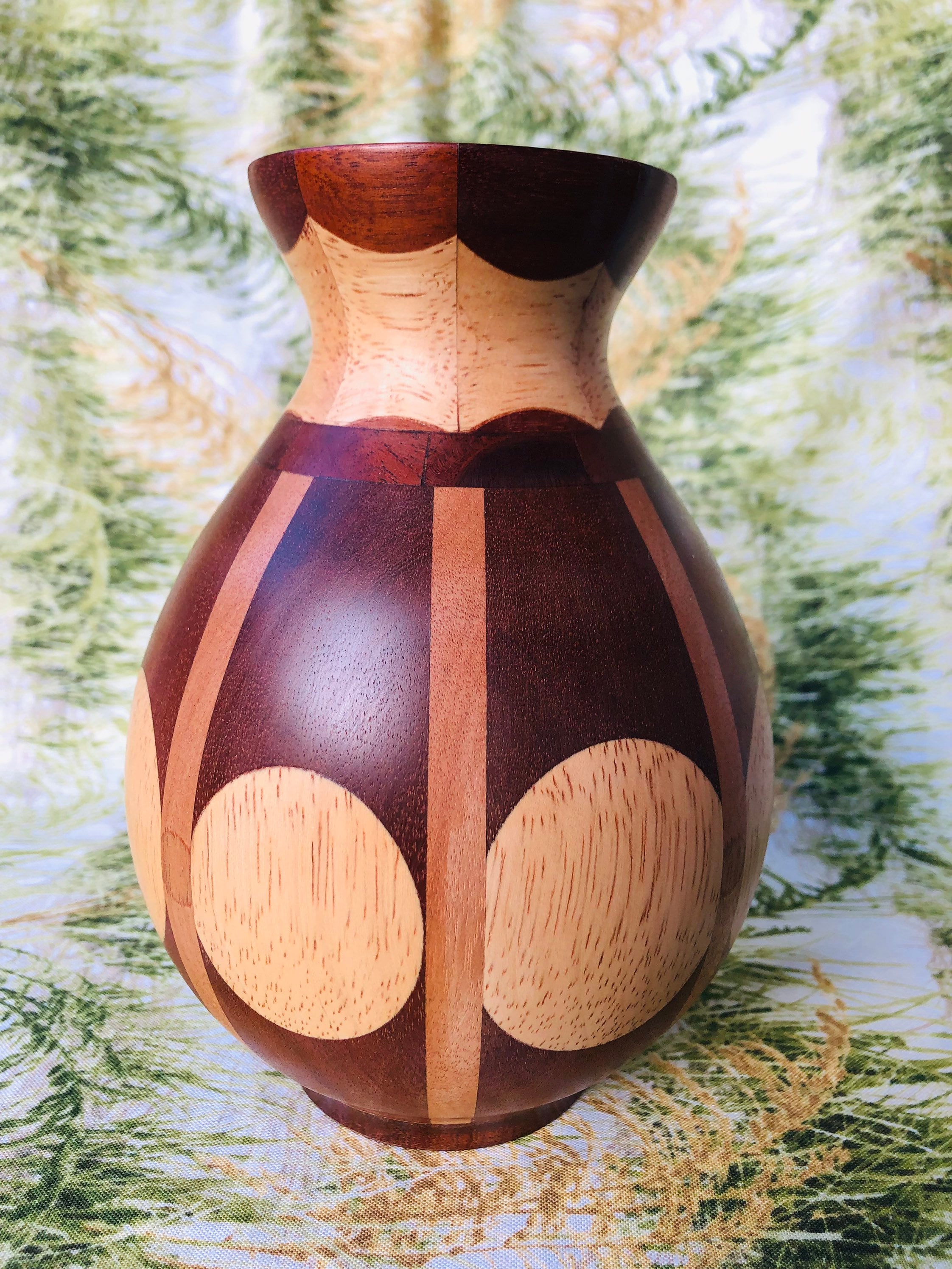 In the Round : a Hand Turned Wooden Vase - Etsy