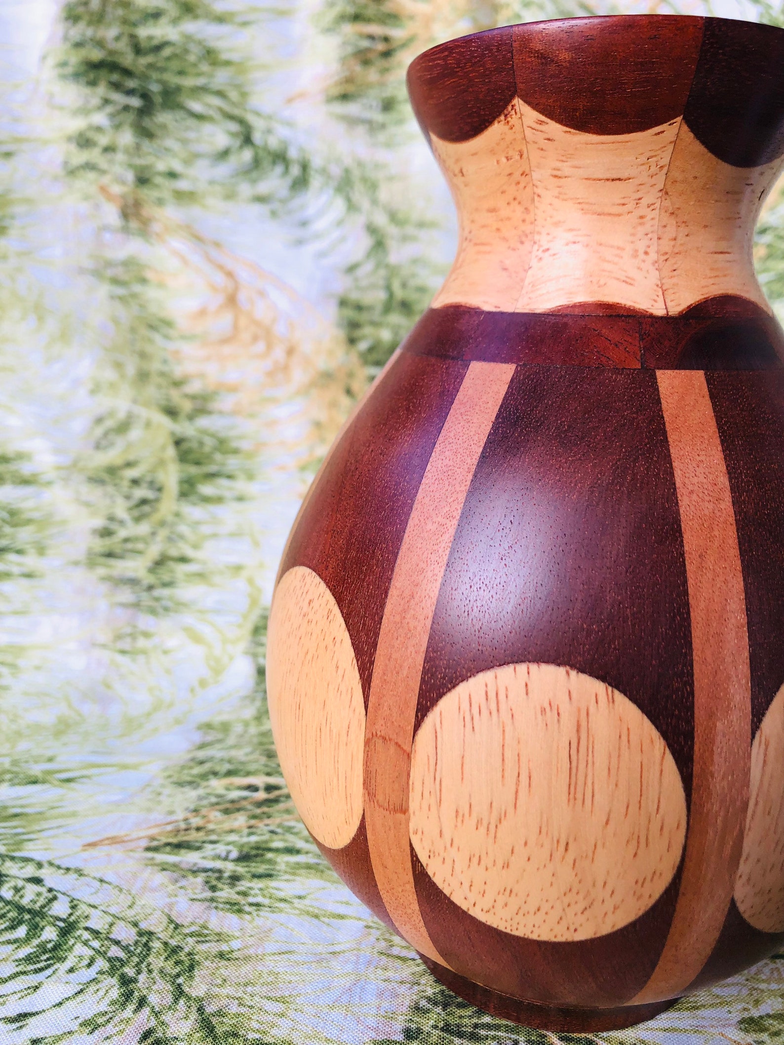 In the Round : a Hand Turned Wooden Vase - Etsy