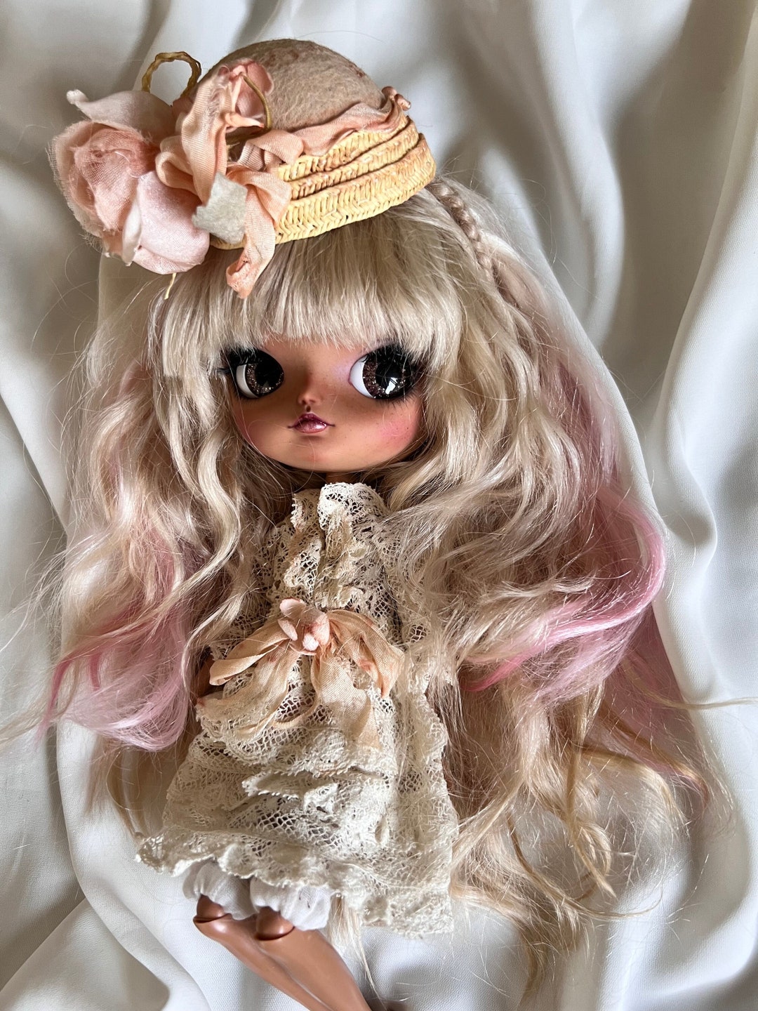 Dal Groove Mocha Custom Doll - Etsy