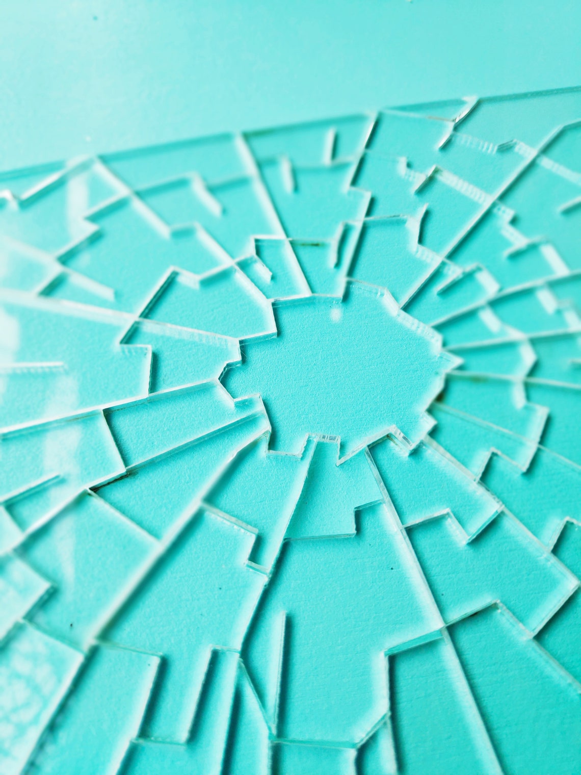 BROKEN GLASS Clear Impossible Jigsaw Puzzle Acrylic Laser Cutting ...