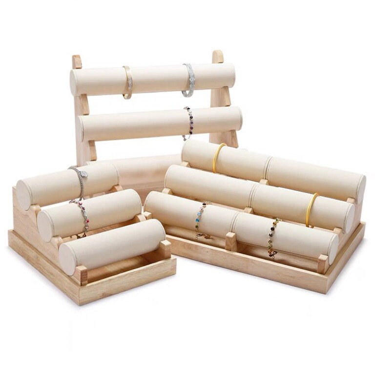 Cuff Bracelet Vertical Displays