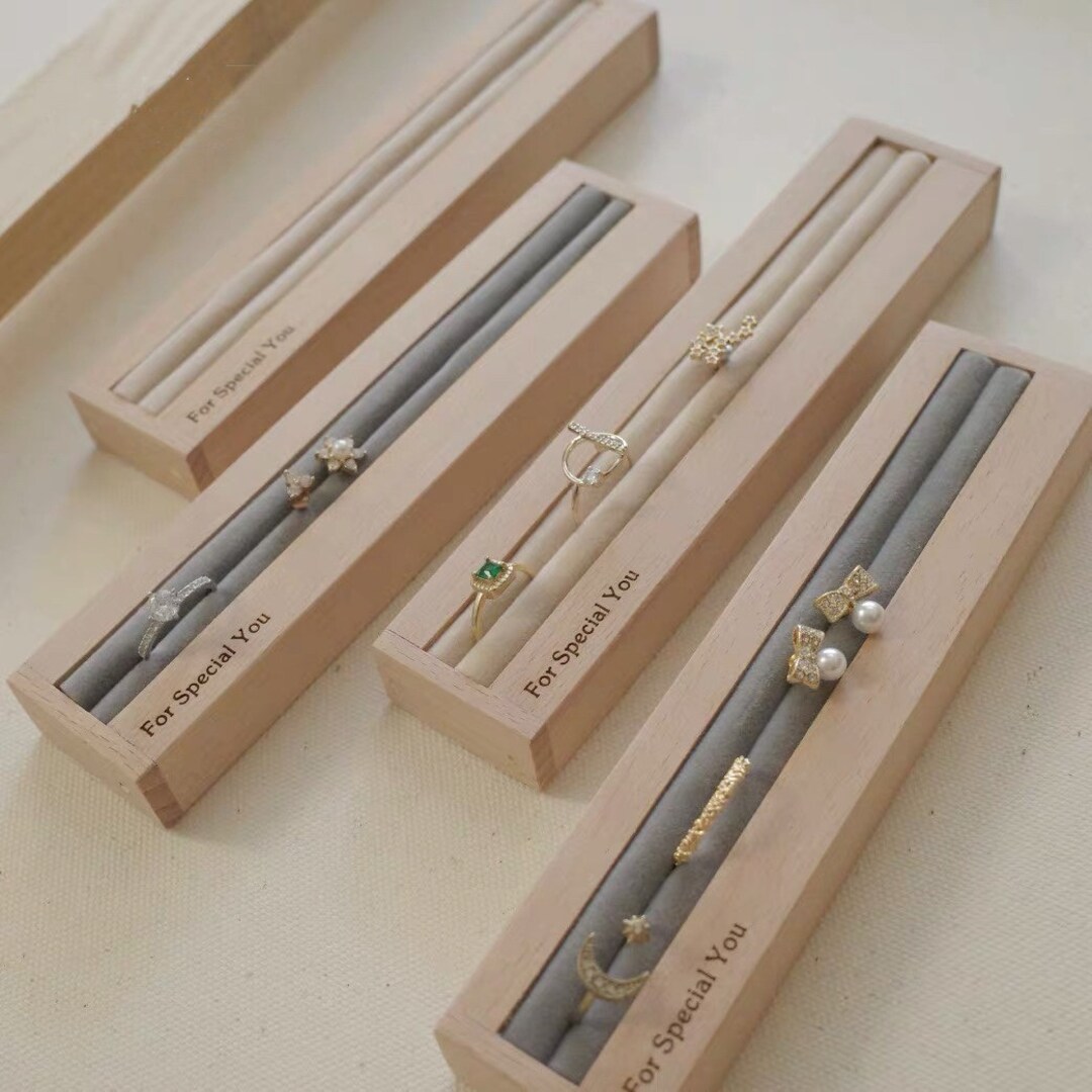 Light Wood Ring Display, Ring Stand, Ring Organizer, Ring Holder ...
