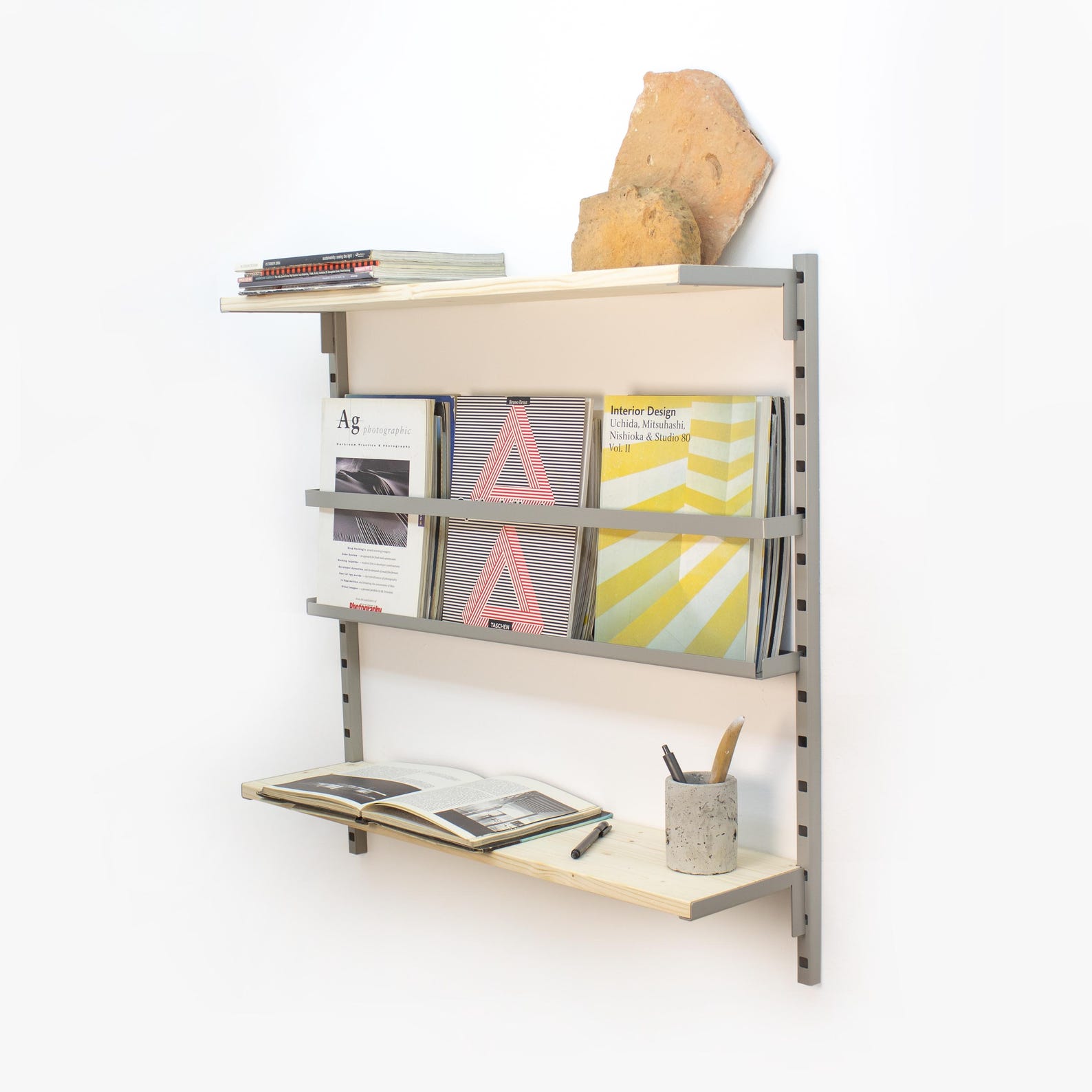 Manyfold Easy Shelves: Custom Display Shelves / Wall Mounted Magazine ...