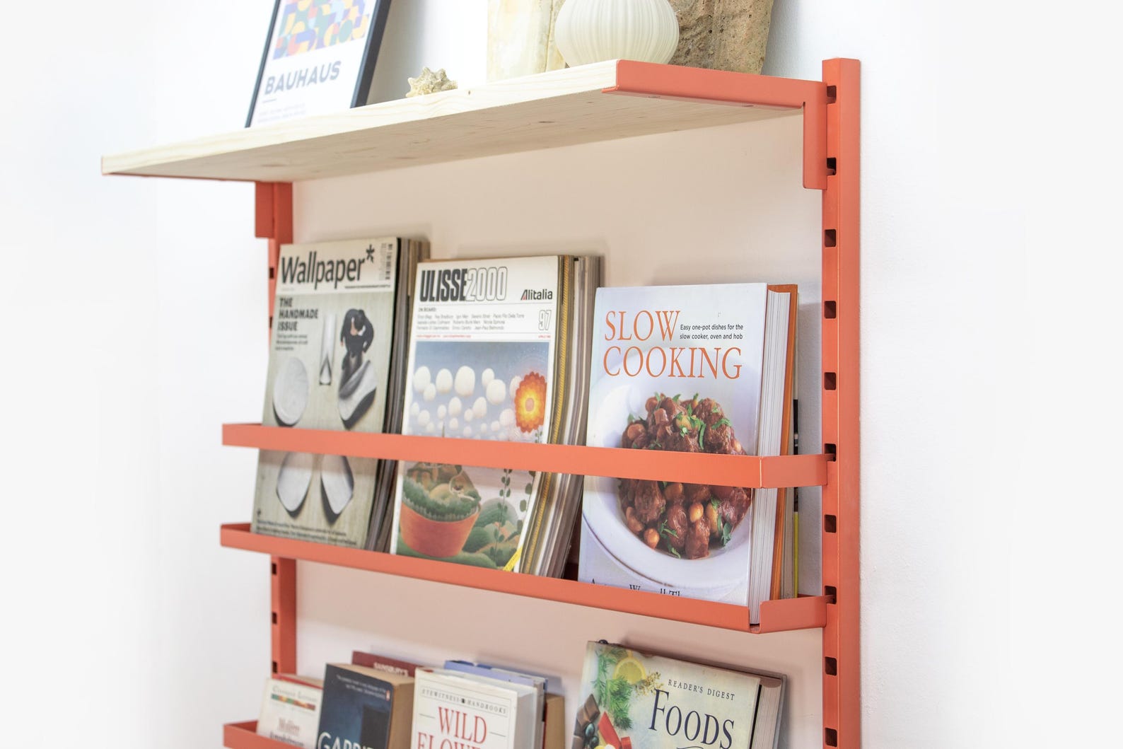Manyfold Easy Shelves: Custom Display Shelves / Wall Mounted Magazine ...
