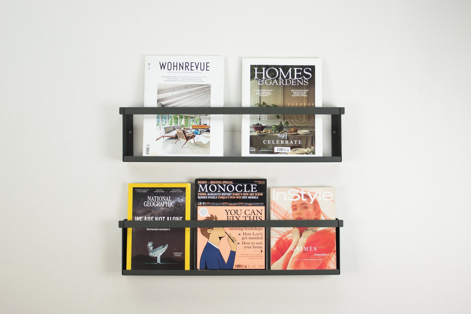 White Magazine Holder / Wall Mounted Magazine Rack / - Etsy