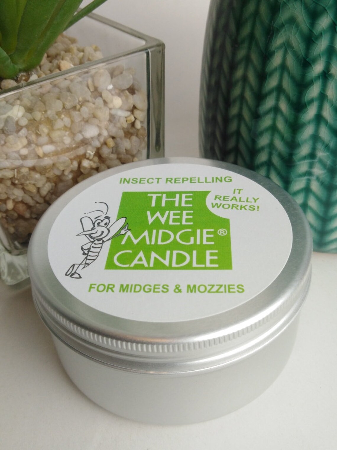 Insect Repelling Candle Vegan Friendly Smells Gorgeous and Really Works ...
