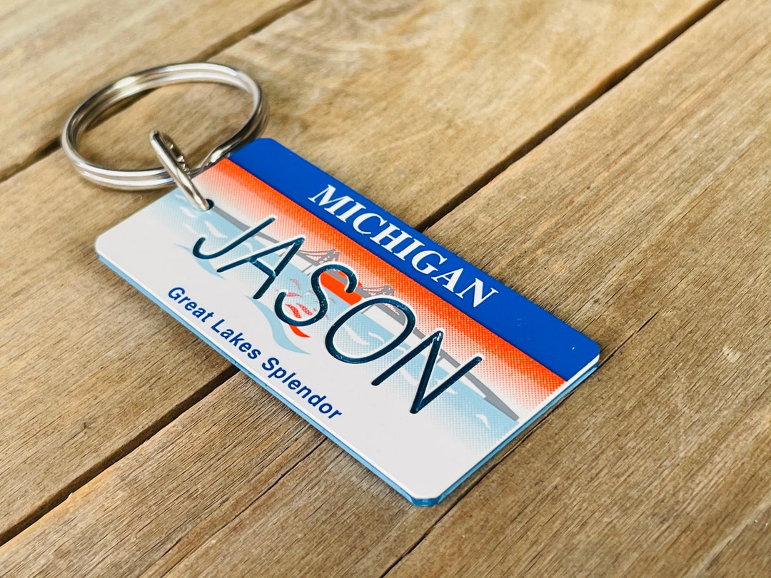 Personalized Michigan License Plate Engraved Keychain - Great Lakes ...
