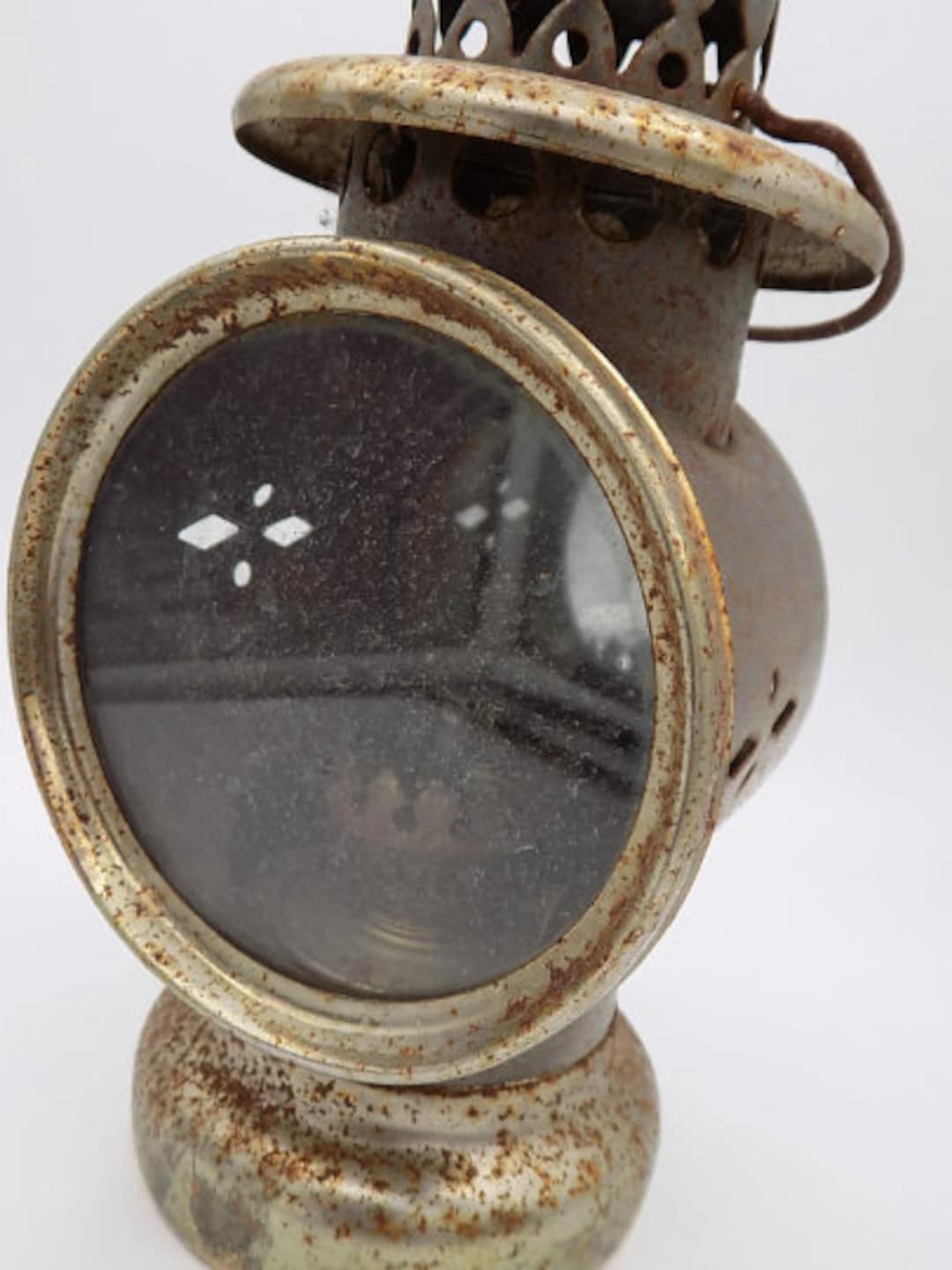 Portable Oil Lamp Sheet Metal, / Vintage Oil Lamp/lantern/very ...