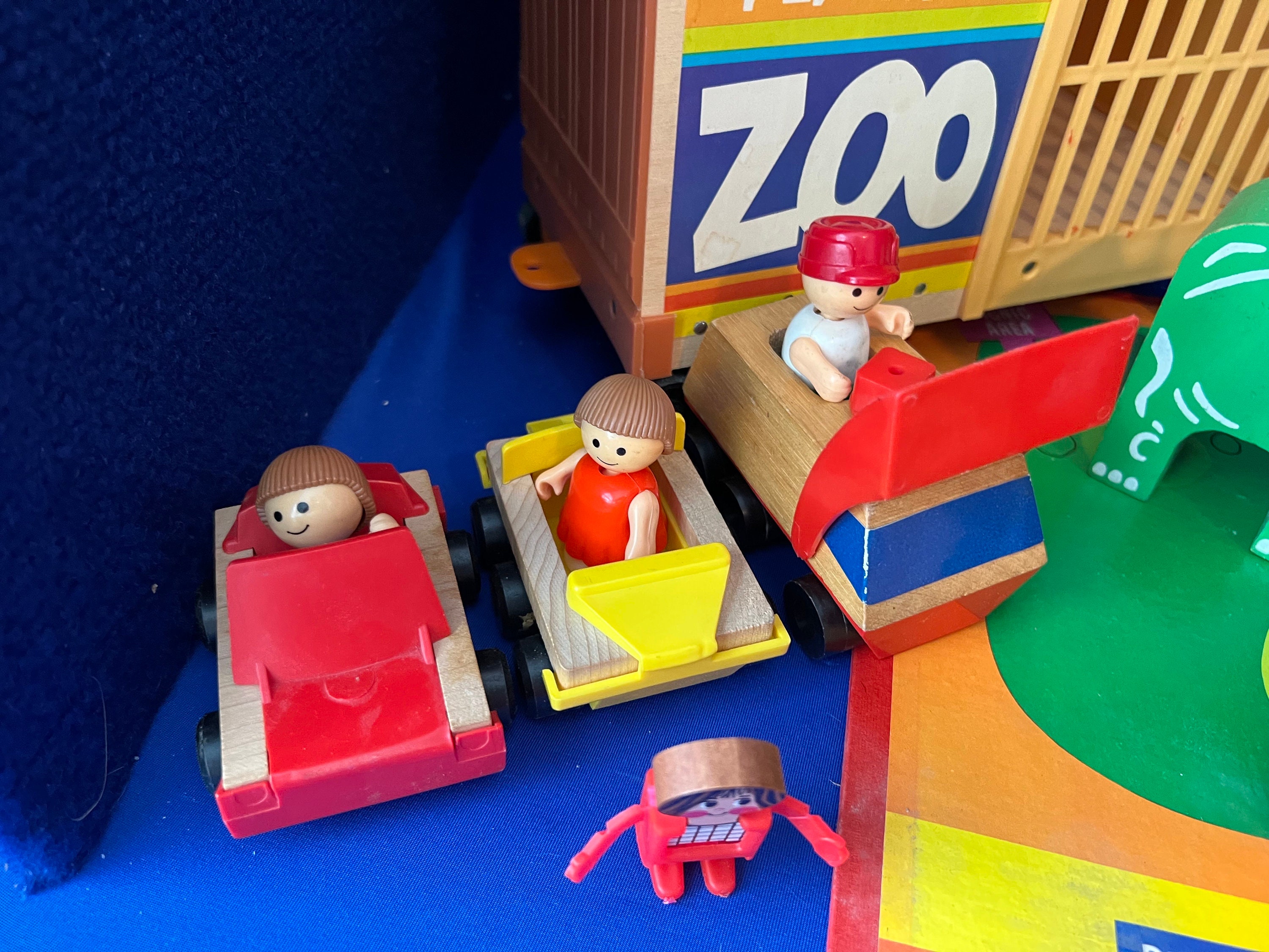 Vintage Playskool Lock-up Zoo With Animals, Vehicles & People, 1971 - Etsy
