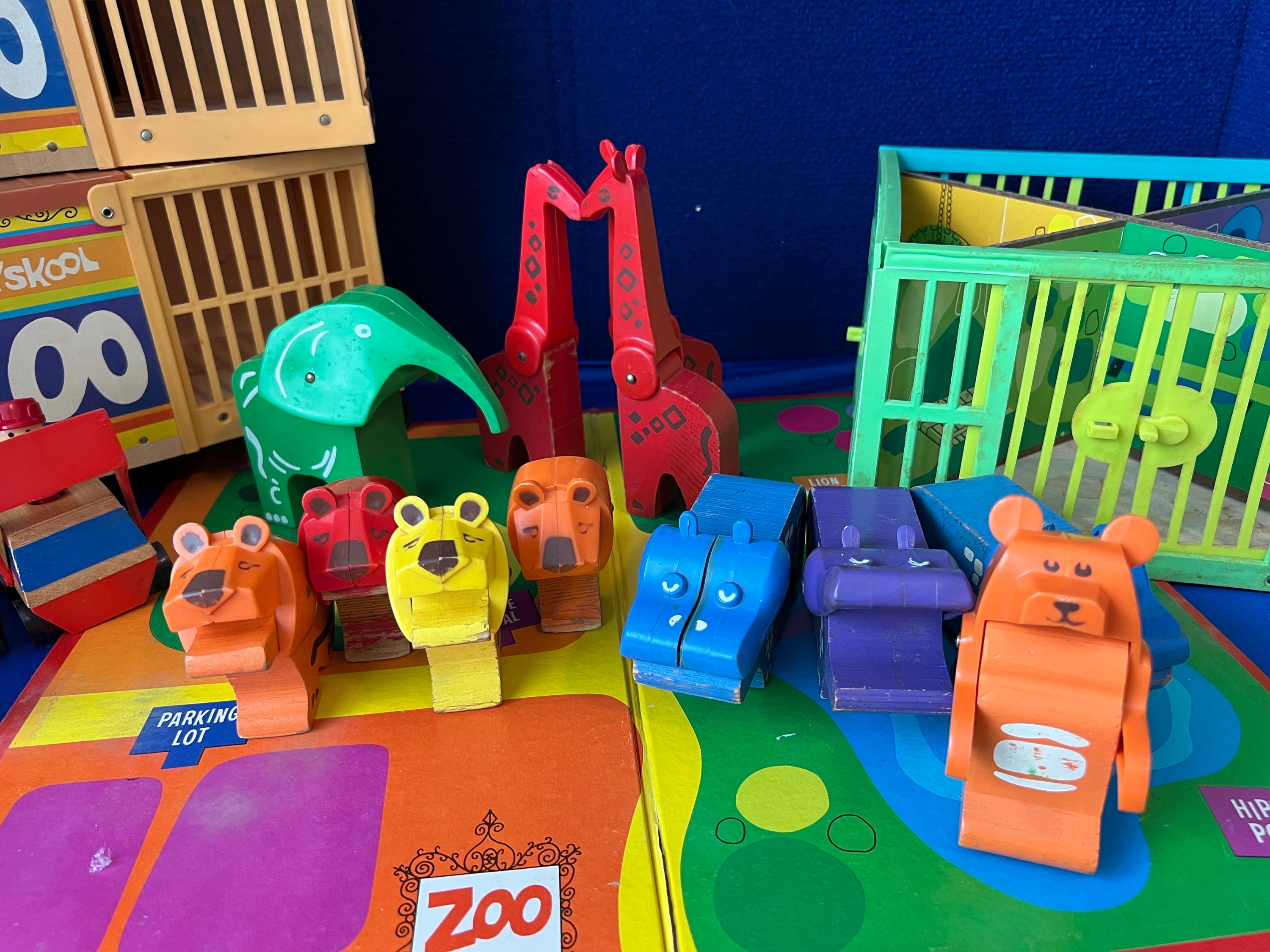 Vintage Playskool Lock-up Zoo With Animals, Vehicles & People, 1971 - Etsy