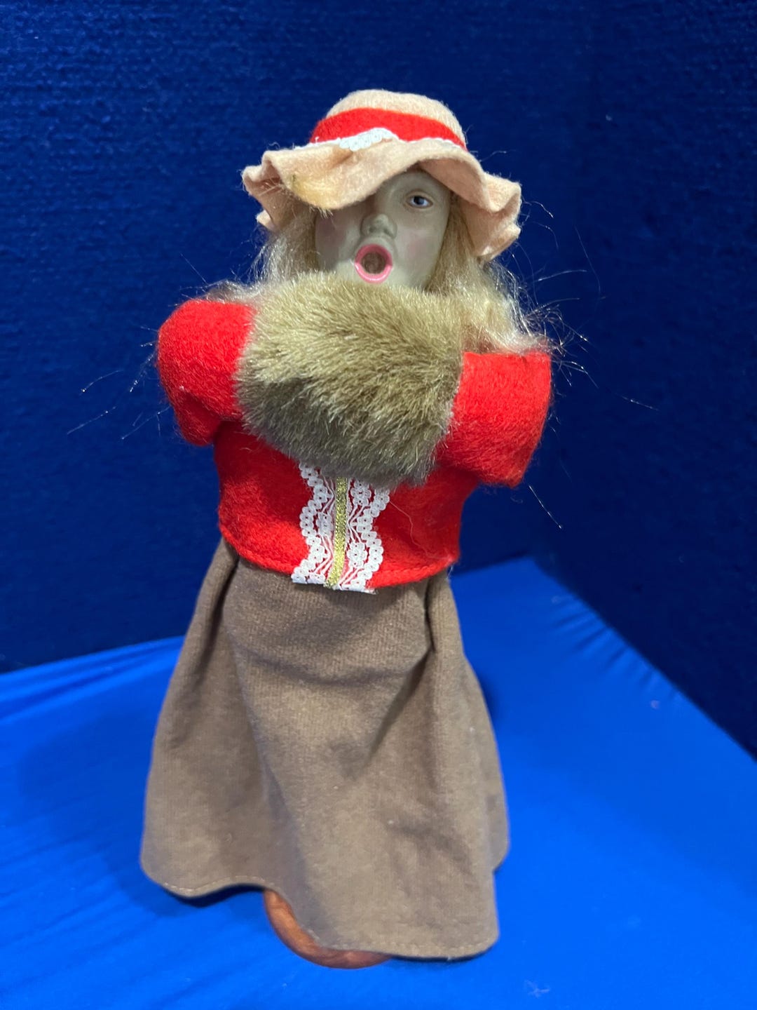Vintage Christmas Caroler Figurine: 12" Woman With Faux Fur Muff - Etsy