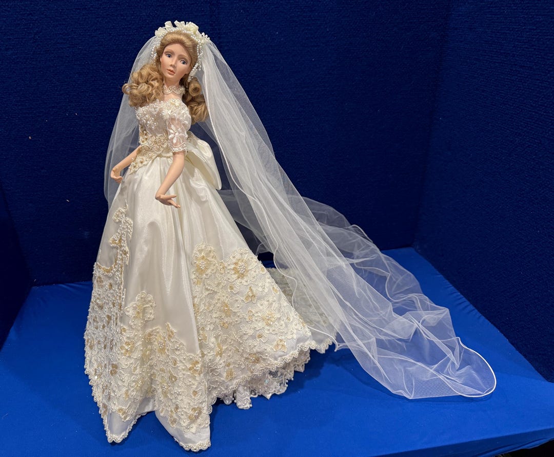 New Vintage Ashton-drake Galleries Porcelain “melody” Bride Doll Hand ...