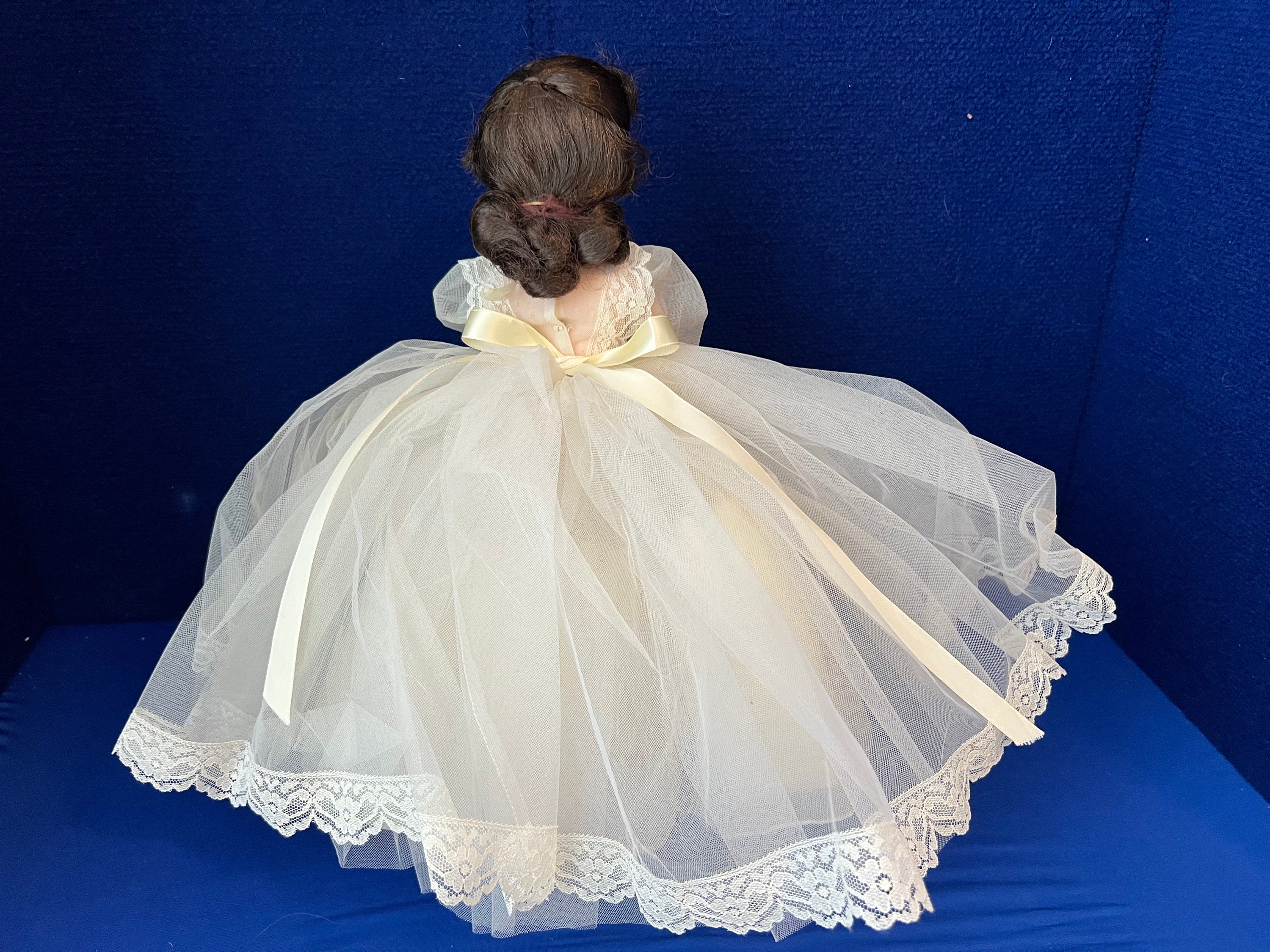 Vintage Elise Bride Madam Alexander 17 Doll With Brunette Hair and ...