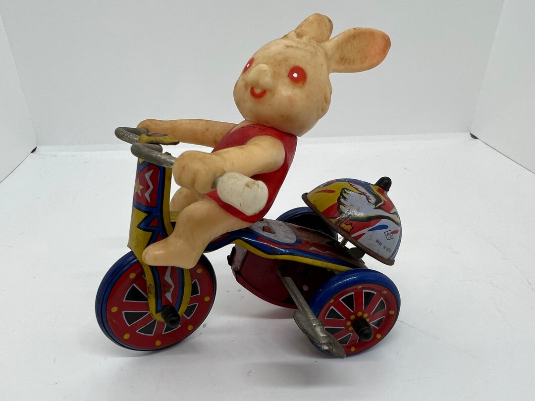 Vintage Metal Wind-up Bunny in Working Order on Tricycle, 1960’s - Etsy