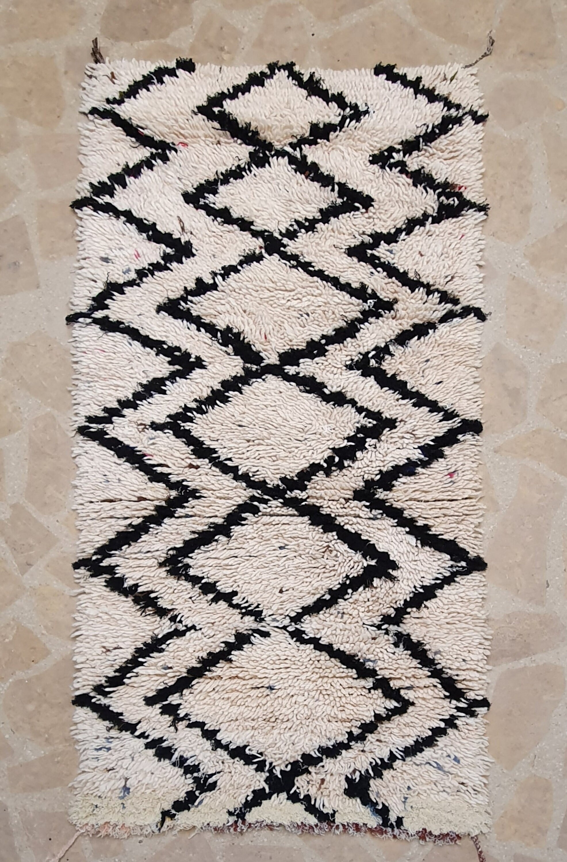 Rugs Home & Living Marokkanischer Teppich Vintage Azilal berber tribal ...