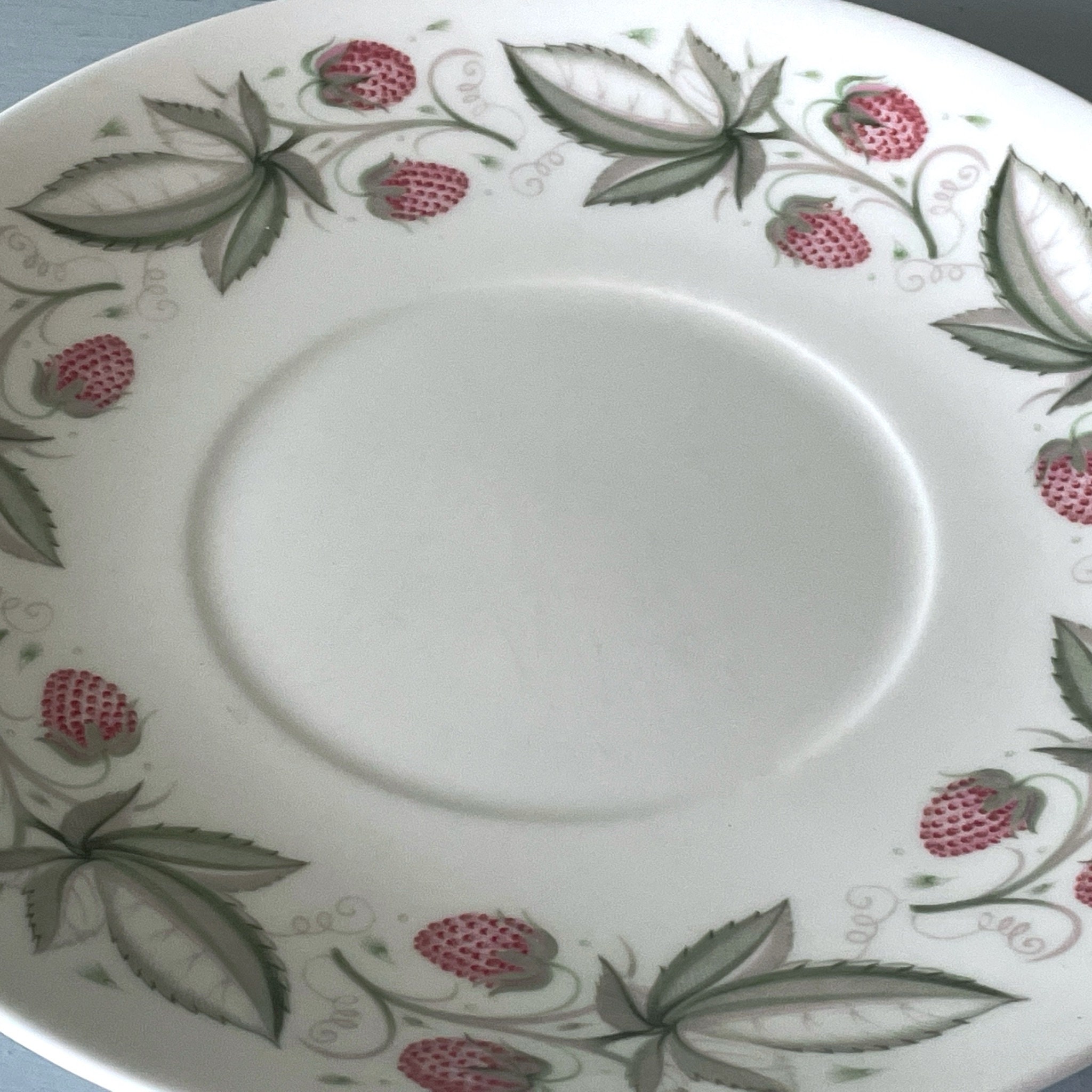 SUSIE COOPER Wild Strawberry Bone China Cake or Sandwich Platter ...