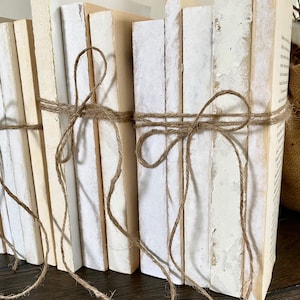 Rustic Books, Farmhouse Book, Book Stack, Vintage Decor, Shabby Chic ...