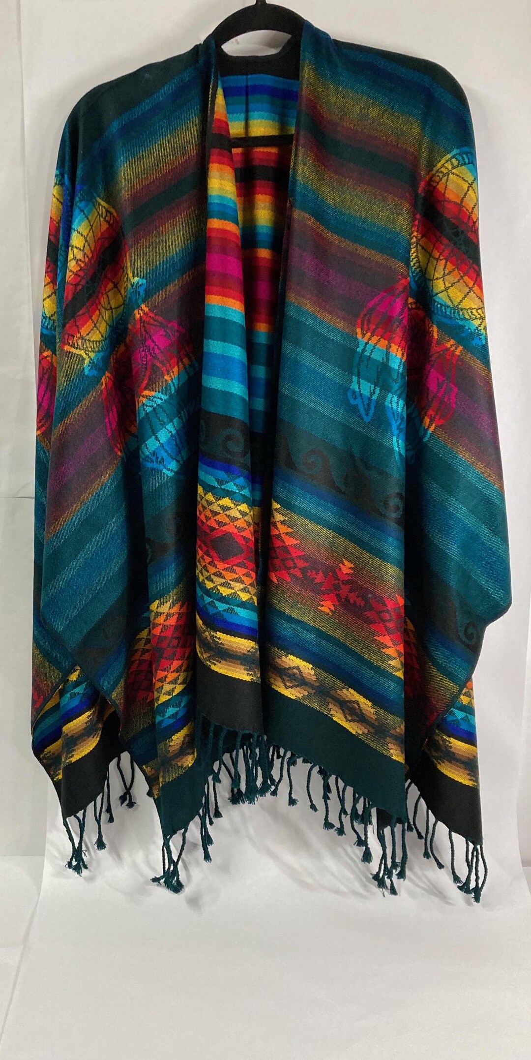 Hides & Skins Alpaca Fleece Blend Wrap / Poncho - Dreamcatcher Design ...