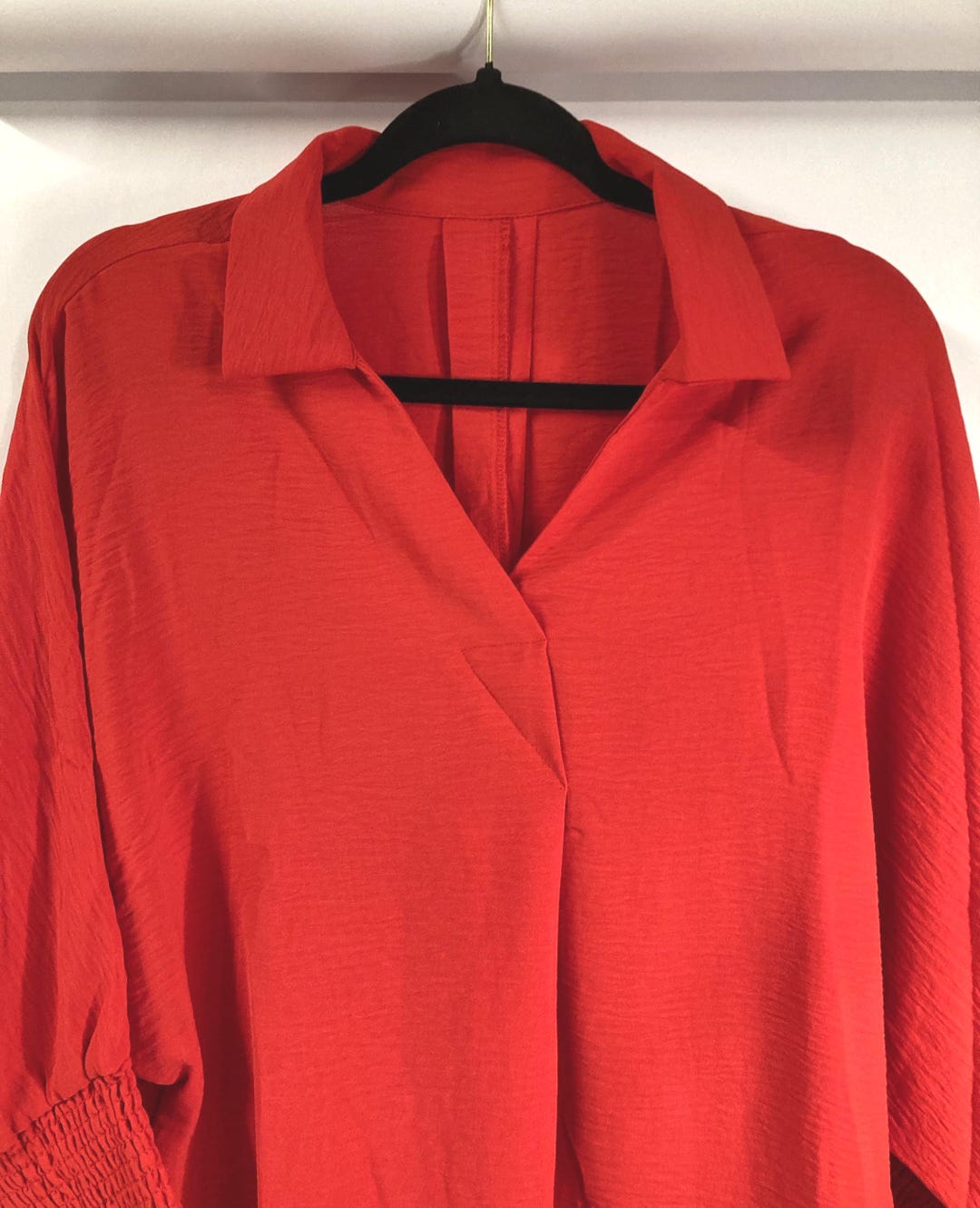 Flowy Red V-neckline Blouse With Collar and Ruffled Cuffs - Size XL ...