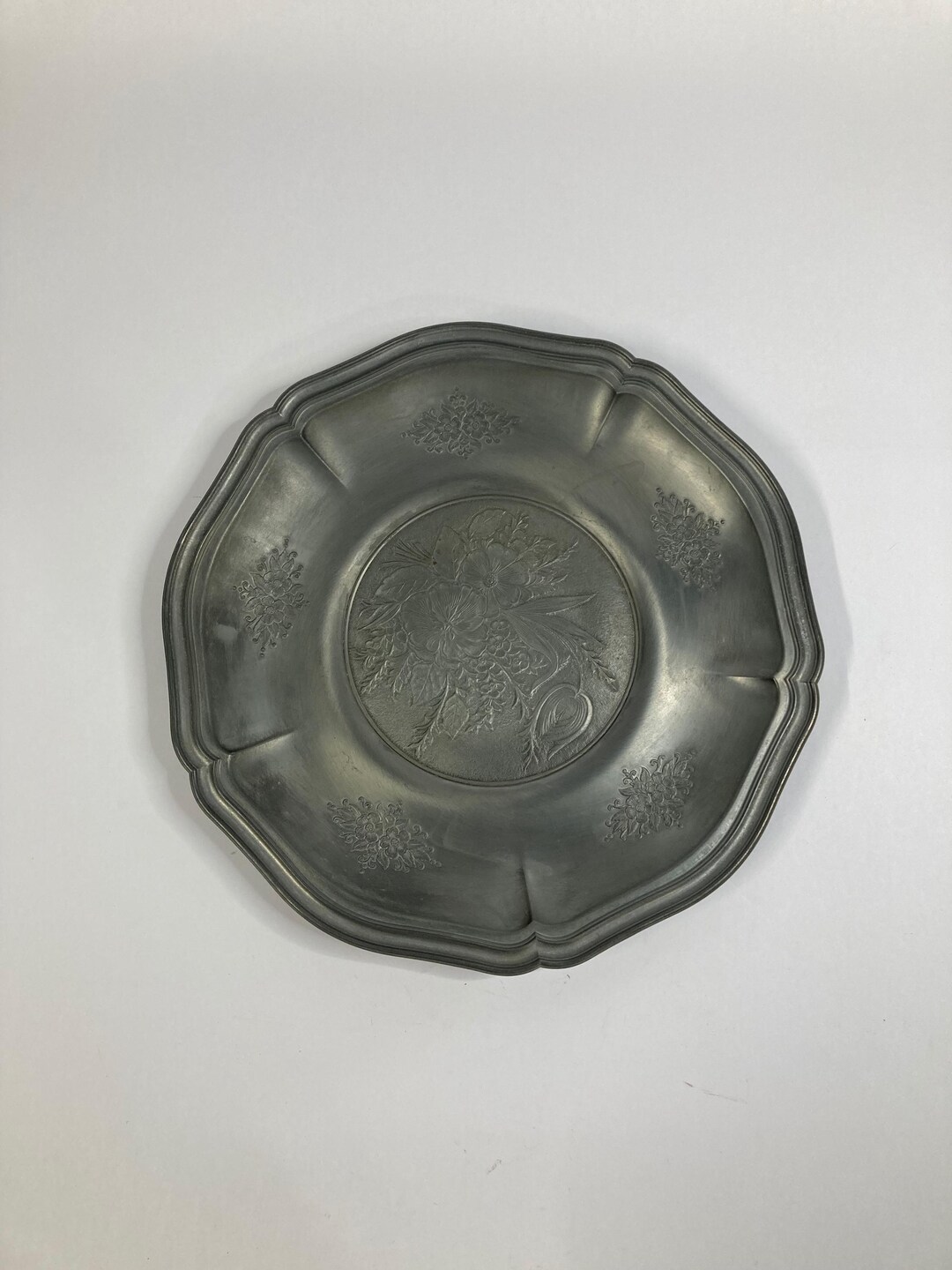 Vintage Originale Tre Effe Mod Def Pewter Plate With Floral Motif #34-G ...