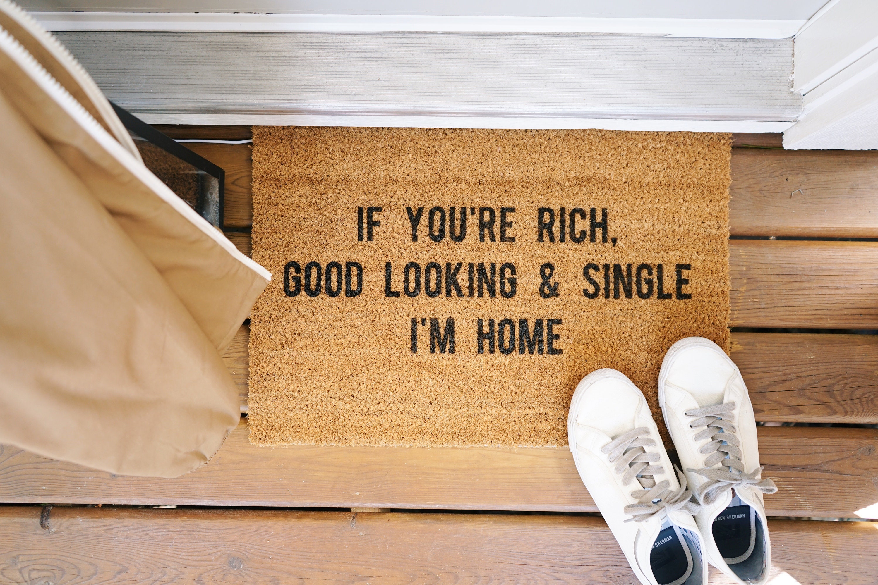 If You're Rich, Single & Good Looking I'm Home Welcome Door Mat - Etsy