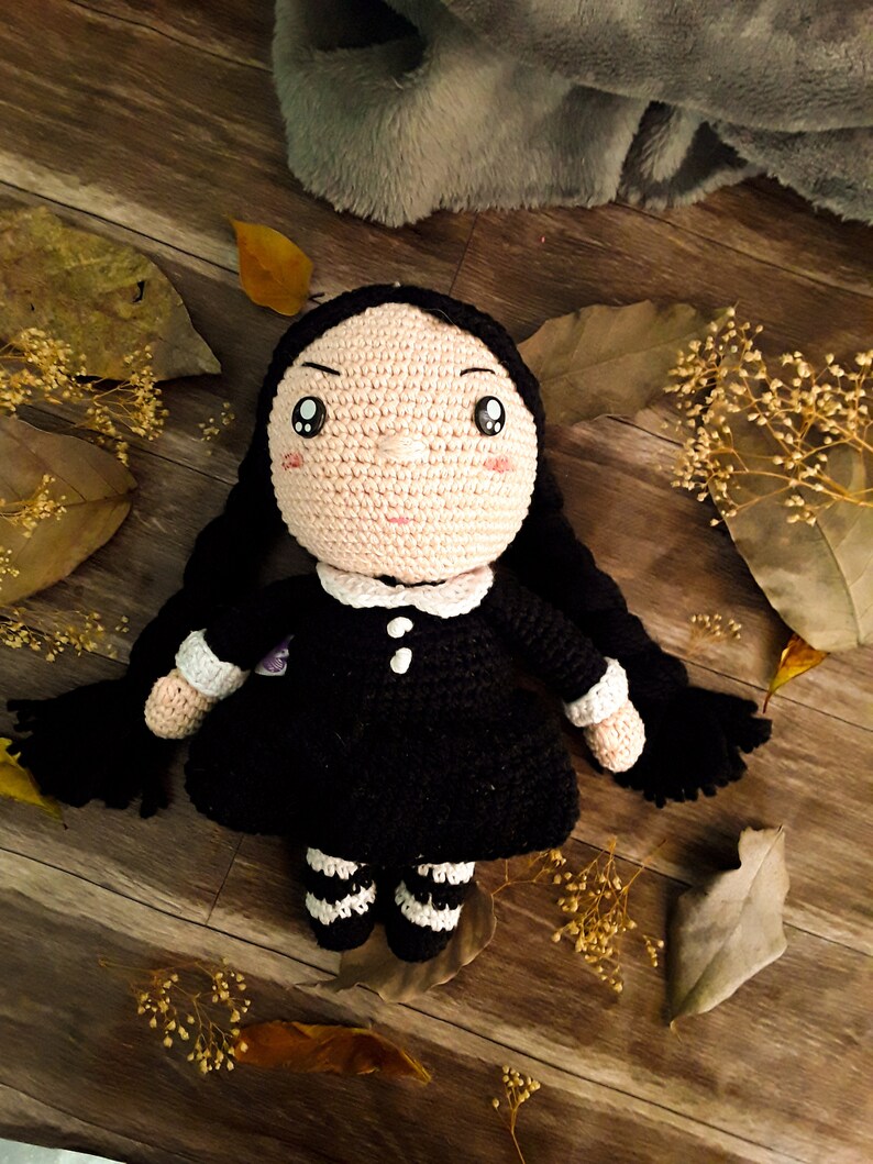 Merlina wednesday addams patron español - Etsy México