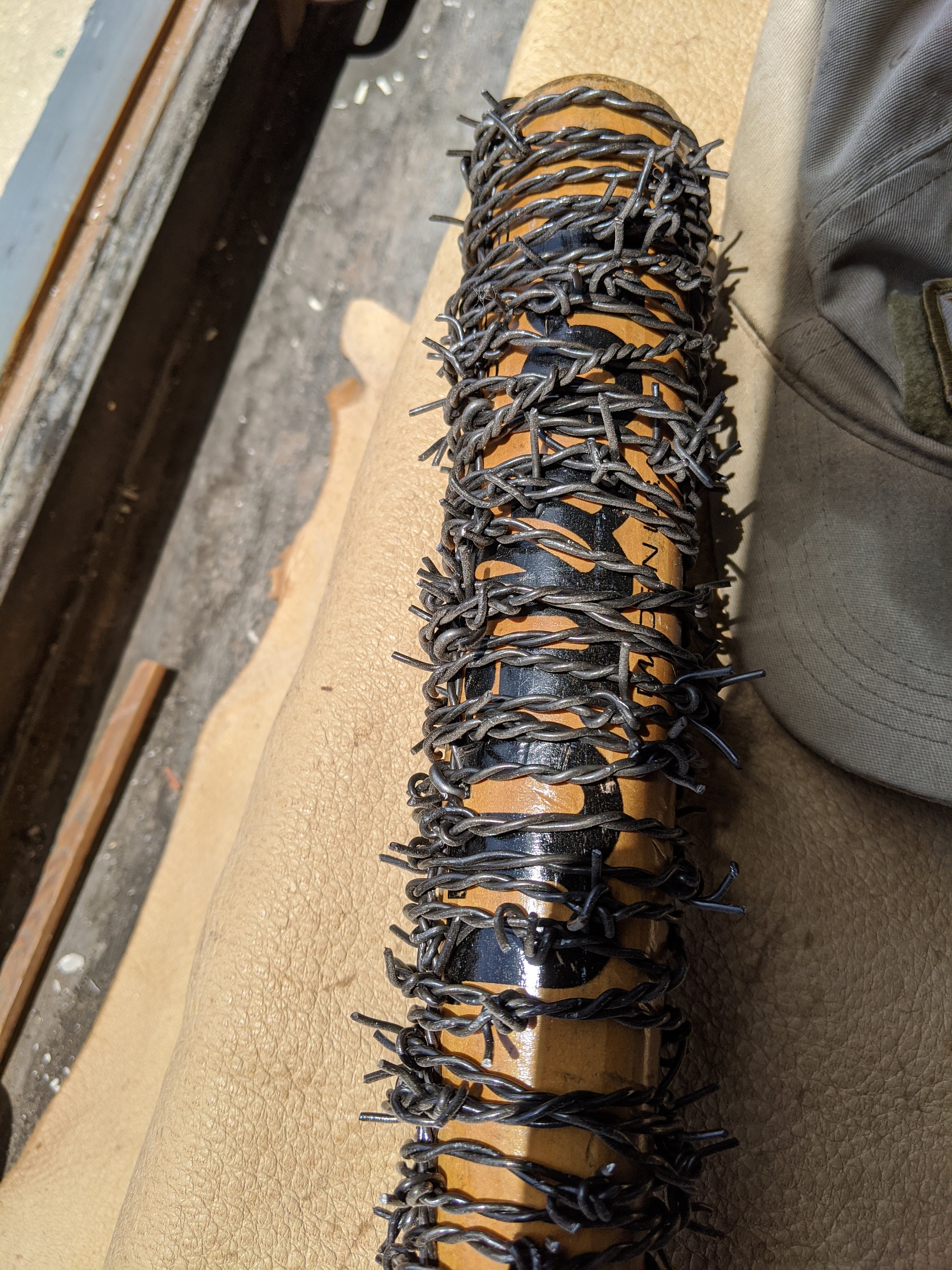 WD Barbed Wire Wrapped T-ball Bat, Wilson, the Son of Lucille, Short ...