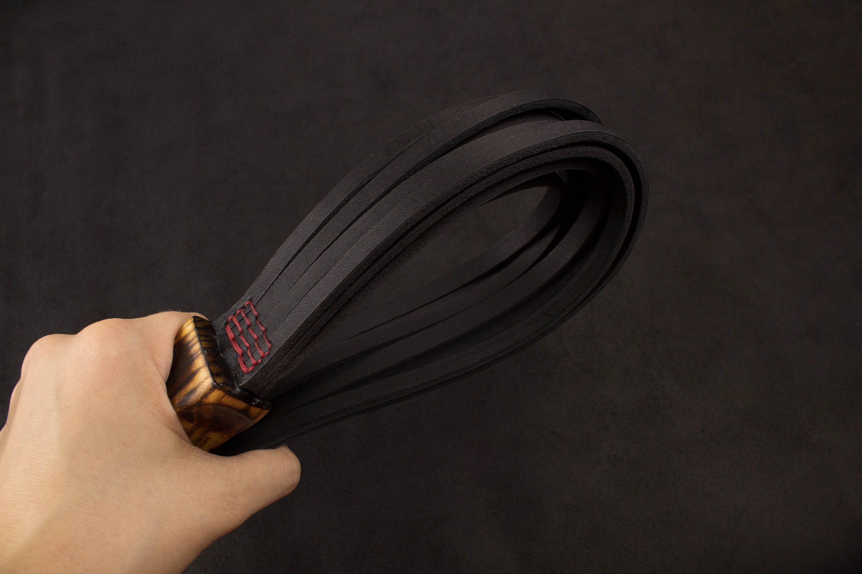 Luxury Leather Flogging Whip Erotic Spanking Master Slave Toys BDSM ...
