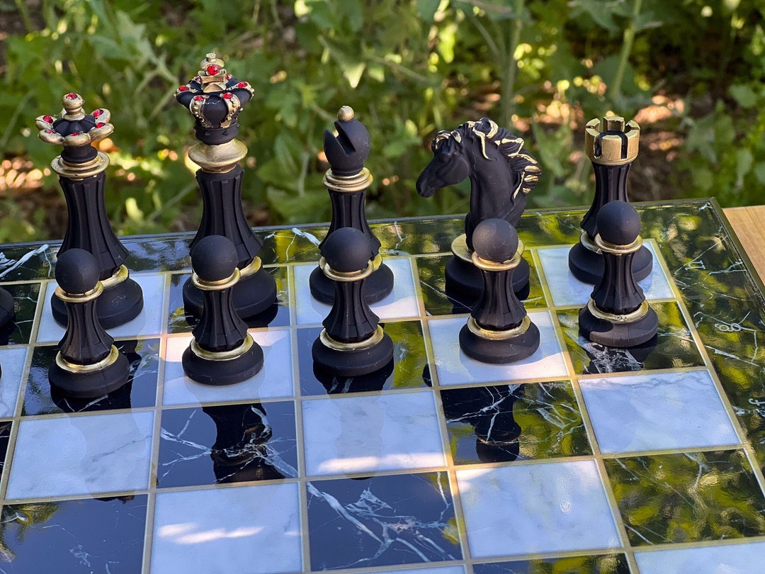Premium Chess Set With Board - Marble Patterned Chess Game Set ...