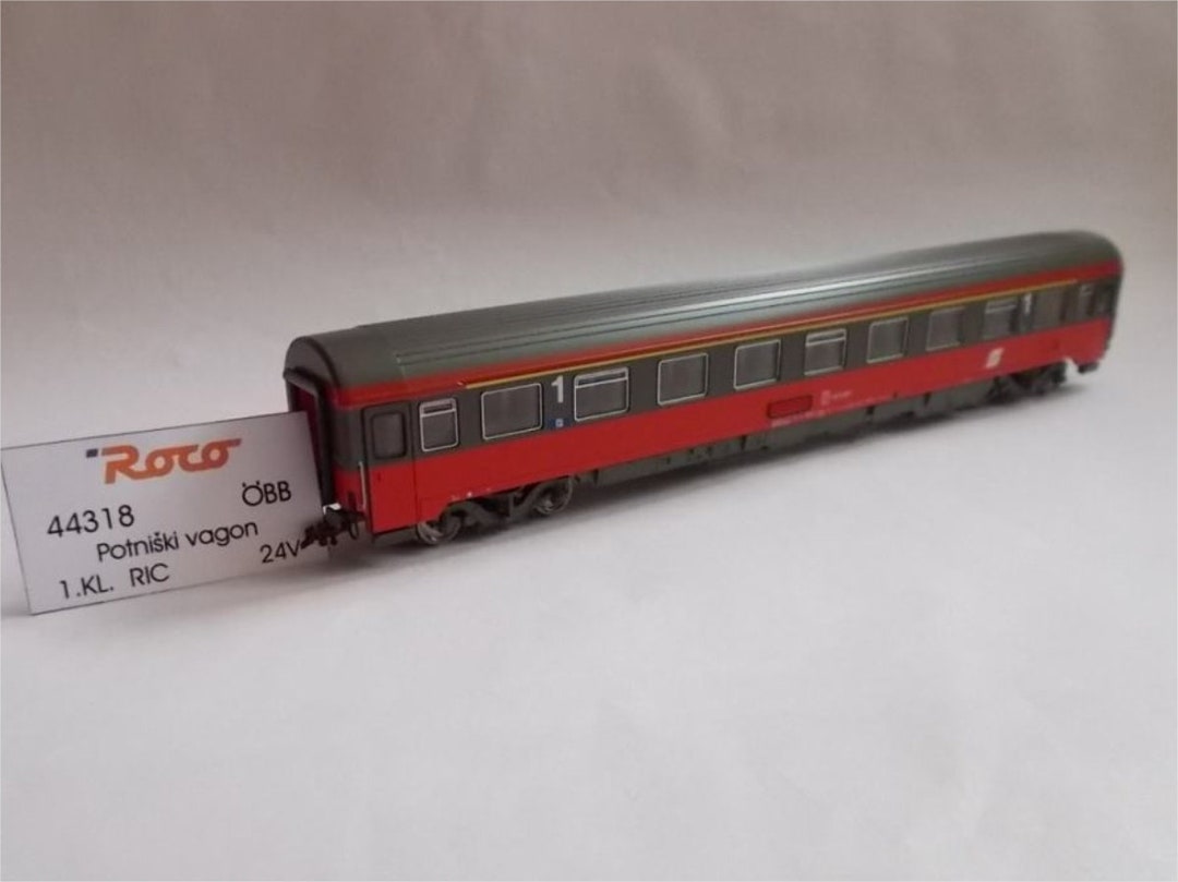 ROCO Multiple Model Passenger and Cargo Train Cars Variations Roco ...