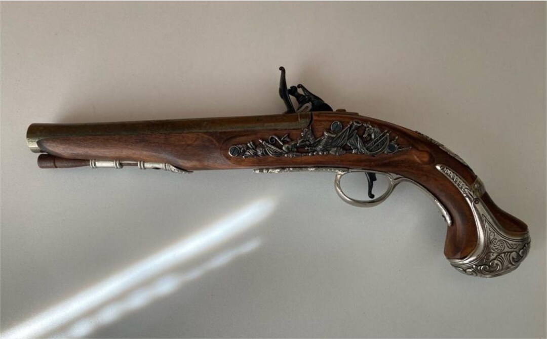 Antique Wooden Non-firing Flintlock Pistol - George Washington 1748 ...